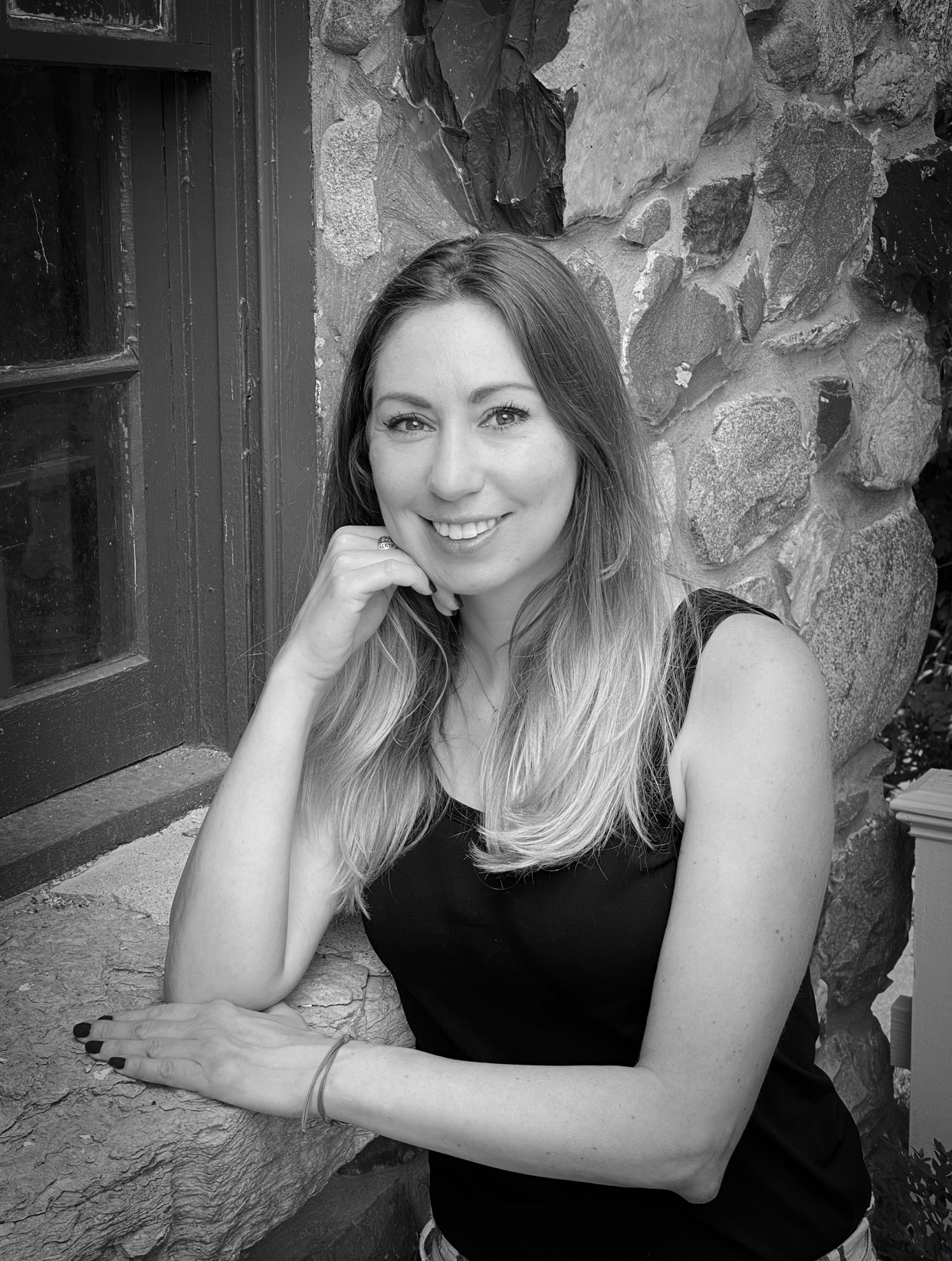 Help Us Choose a Photo for Lisa’s Ad! – Welcome